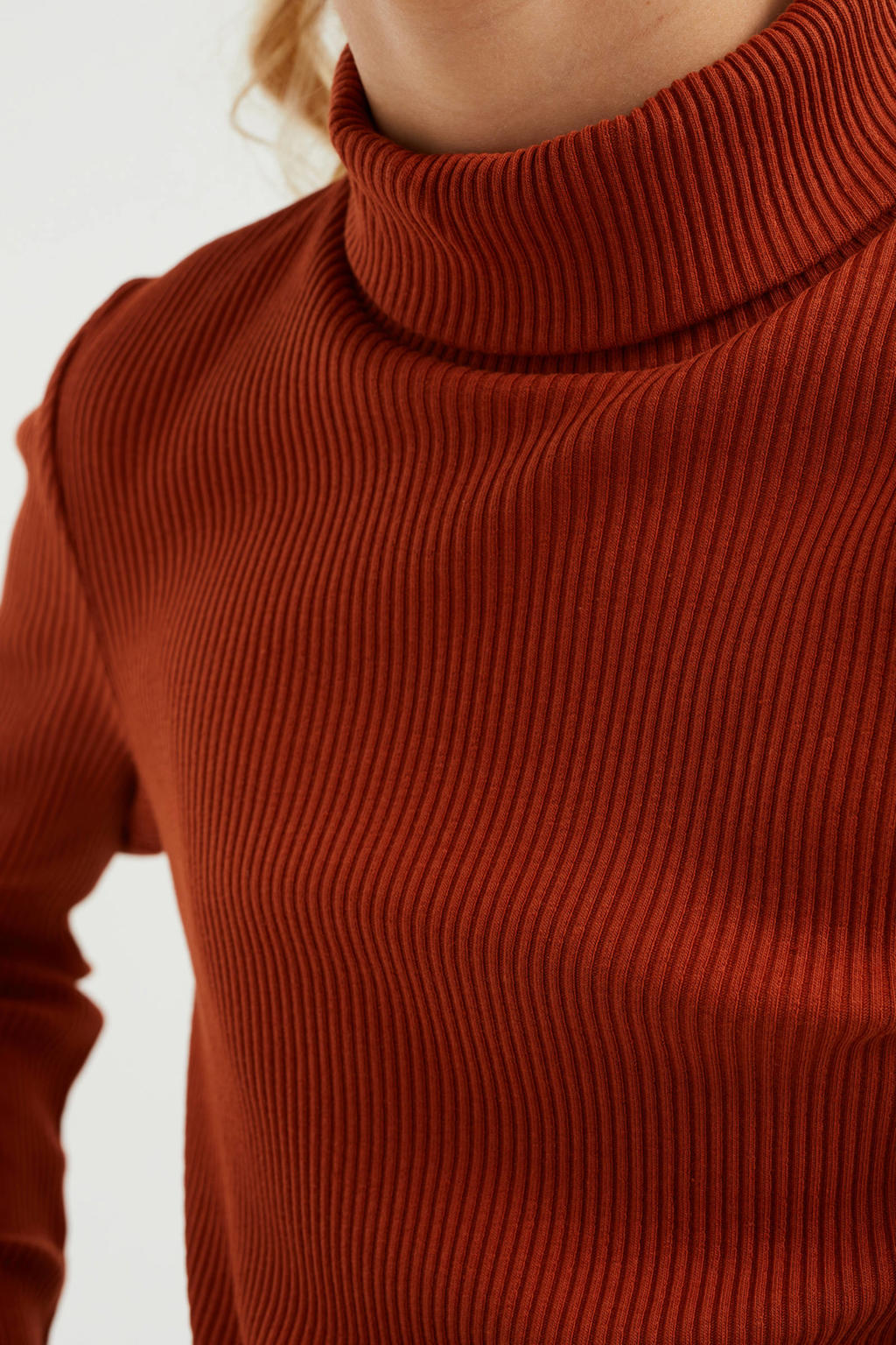 WE Fashion ribgebreide coltrui Myla donker oranje | kleertjes.com