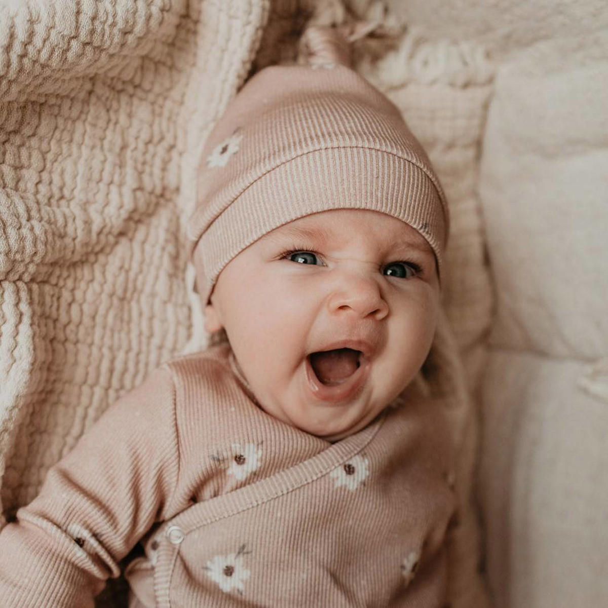 Yumi Baby new born muts Zoë with Dots | kleertjes.com