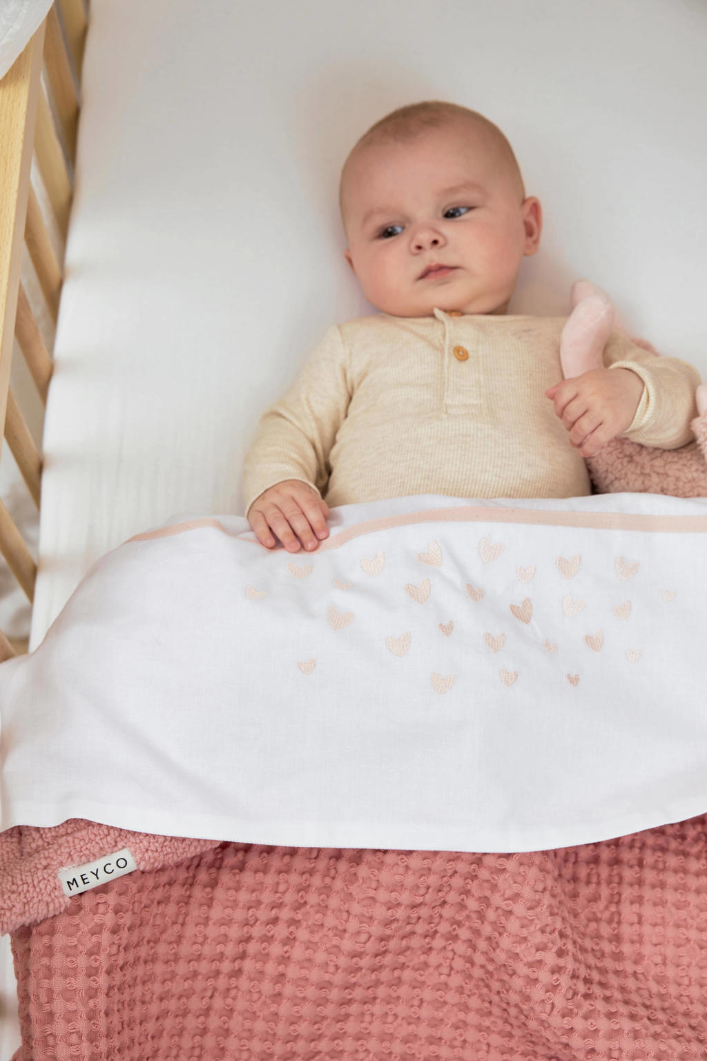 Meyco baby ledikantlaken Hearts soft pink | kleertjes.com