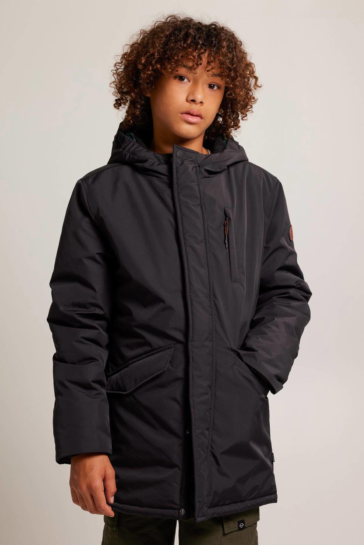 America Today gewatteerde winterjas Jaime JR zwart | kleertjes.com
