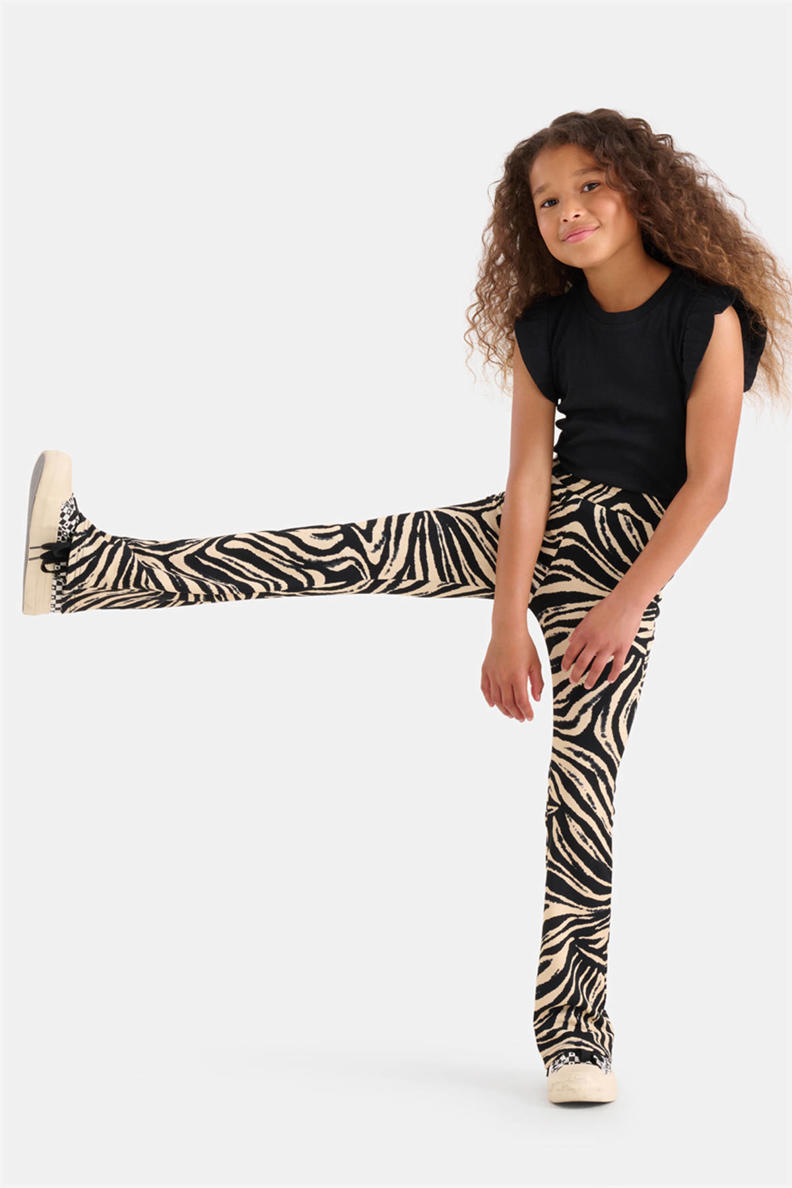 Shoeby flared broek met dierenprint zwart/ecru | kleertjes.com