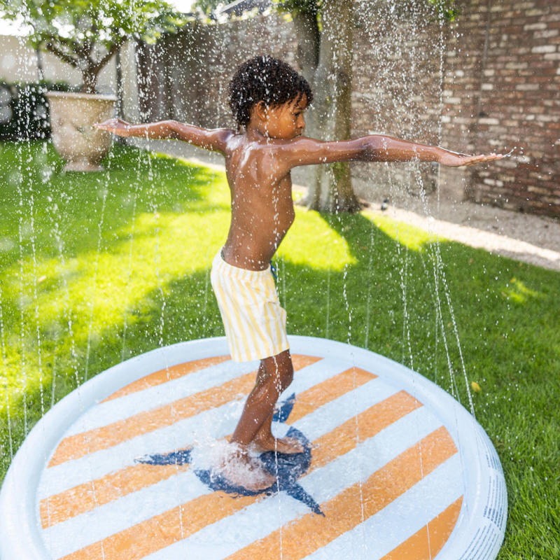 Swim Essentials Shark Sprinkler mat | kleertjes.com