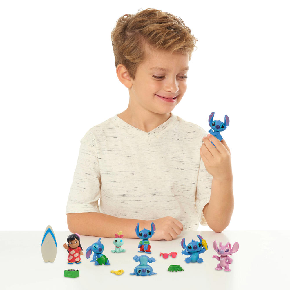 Just Play Lilo & Stitch Deluxe Figure Set | kleertjes.com